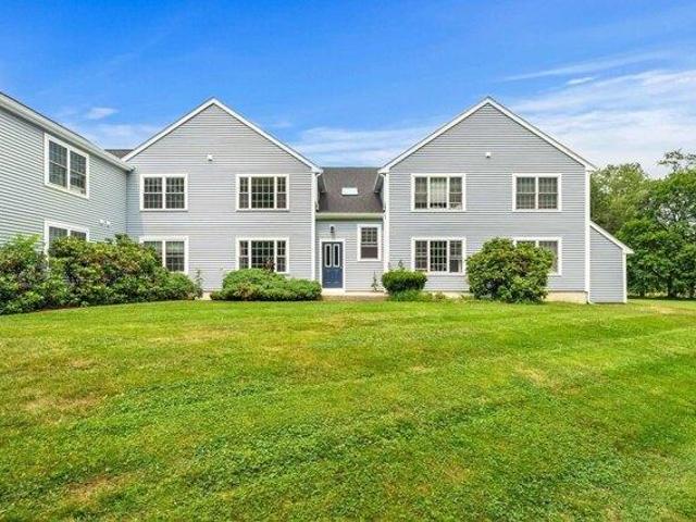 2 bedroom, Exeter NH 03833 104298639