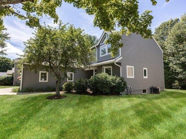 2 bedroom, Foxboro MA 02035 102154052