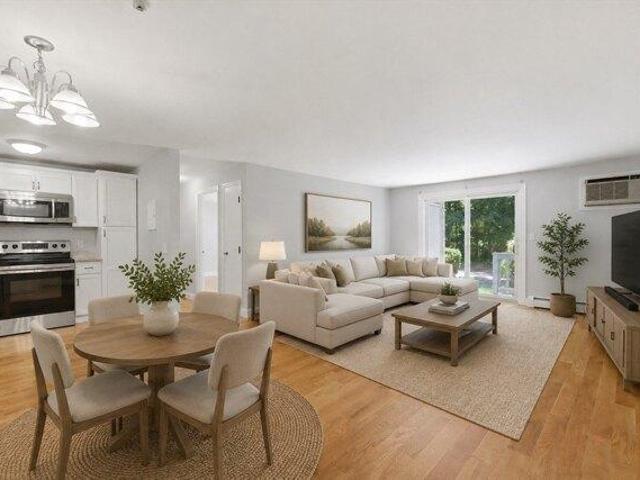 2 bedroom, Foxboro MA 02035 104604151