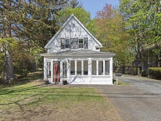 2 bedroom, Foxboro MA 02035 LS102725316