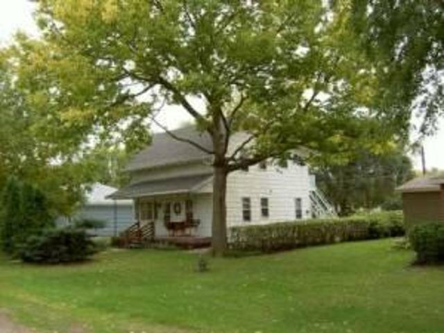 2 Bedroom for fall, has washer, drier, parking and air Mankato
