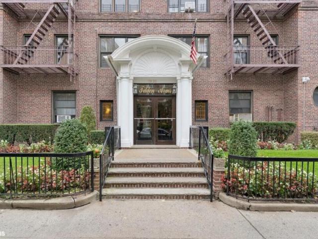 2 bedroom, Forest Hills NY 102243453
