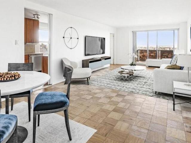 2 bedroom, Forest Hills NY 102245849