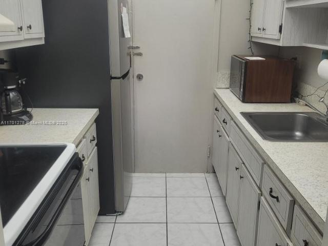 2 bedroom, Fort Lauderdale FL FL 33304 102520548