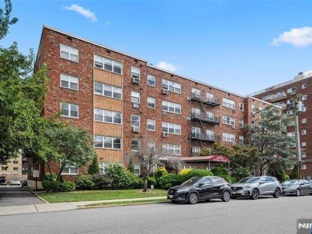 2 bedroom, Fort Lee NJ 07024 104758208