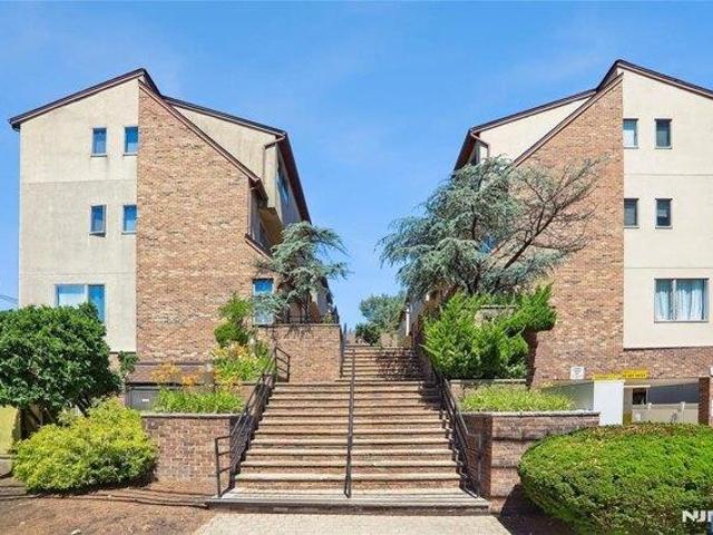 2 bedroom, Fort Lee NJ 07024 104788075