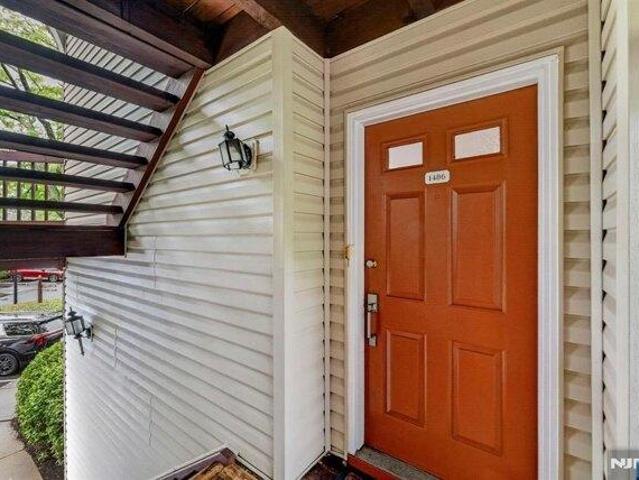 2 bedroom, Fort Lee NJ 07024 104920070