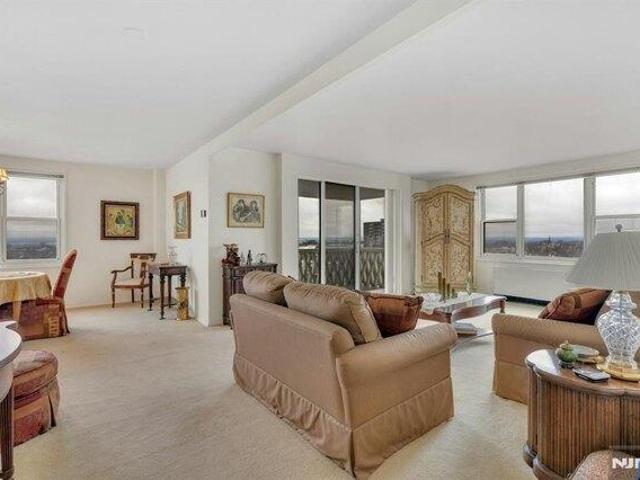 2 bedroom, Fort Lee NJ 07024 LS102215078