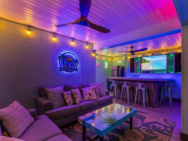 2 bedroom, Fort Myers Beach FL 33931 LS100973598