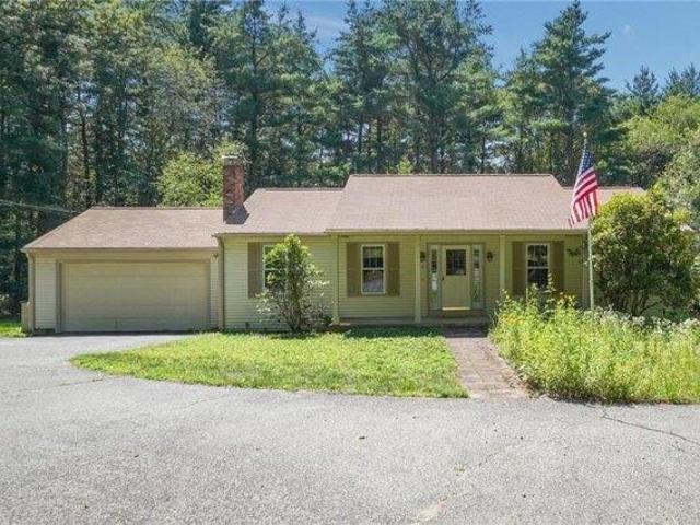 2 bedroom, Foster RI 02825 104010671