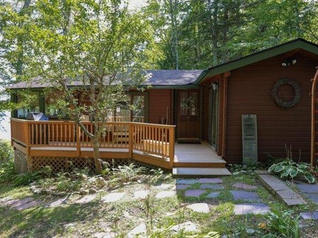 2 bedroom, Fayette ME 04349 LS102028571
