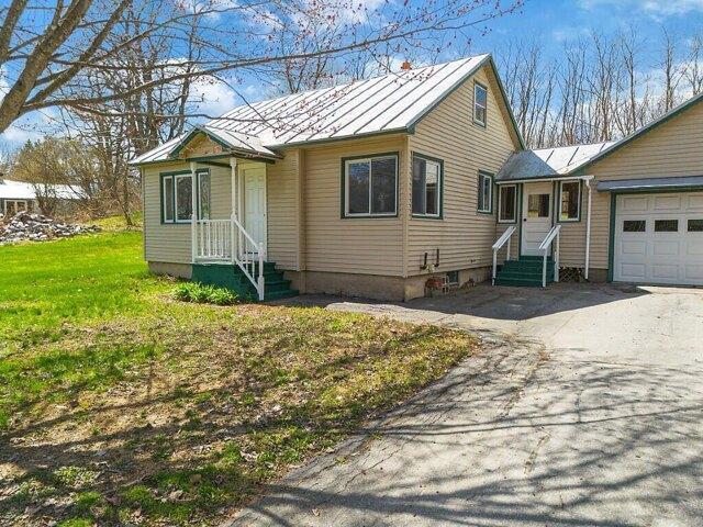 2 bedroom, Fairfield ME 04937 LS102316166
