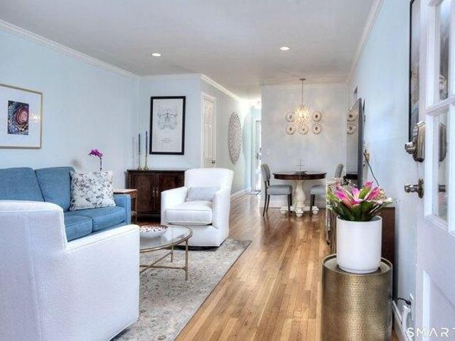 2 bedroom, Fairfield CT 06824 102255764