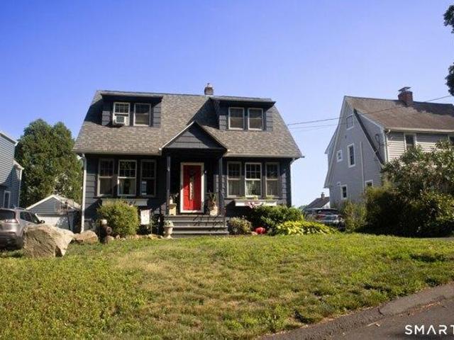 2 bedroom, Fairfield CT 06824 104232343