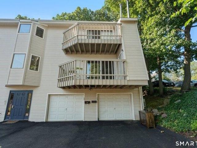2 bedroom, Fairfield CT 06824 104609007