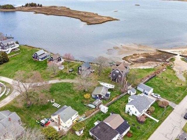 2 bedroom, Fairhaven MA 02719 102346049