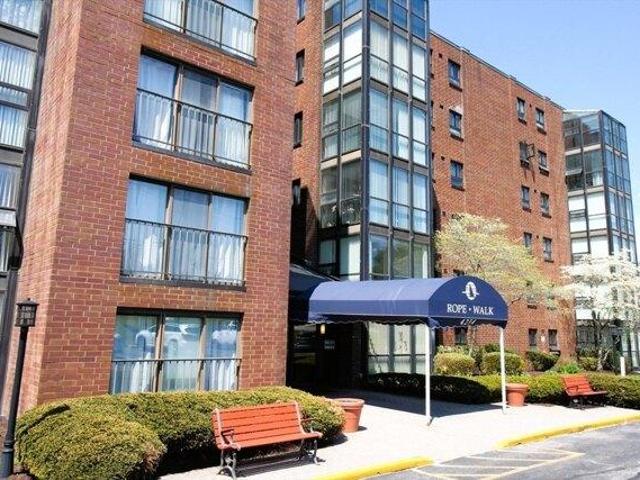 2 bedroom, Fall River MA 02720 104720041