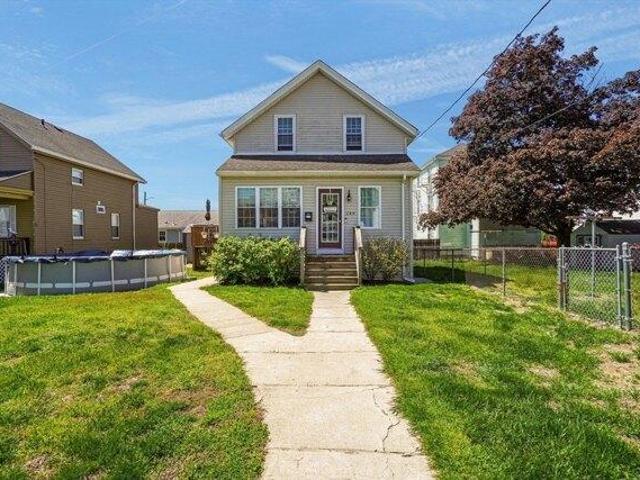 2 bedroom, Fall River MA 02721 104541863