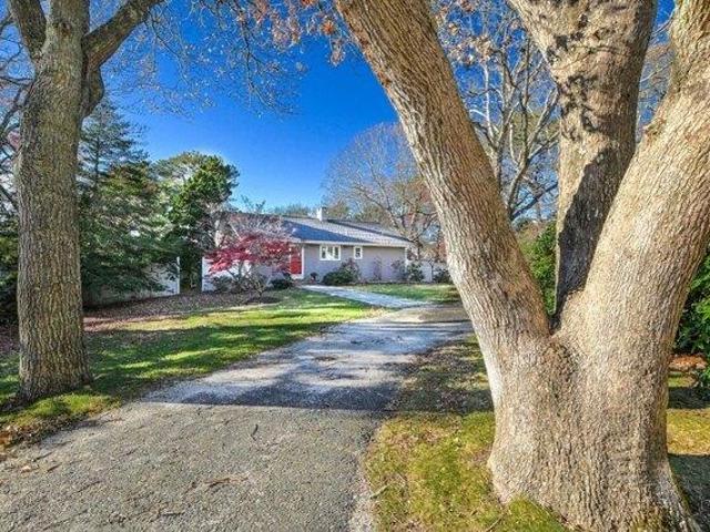 2 bedroom, Falmouth MA 02536 103097959