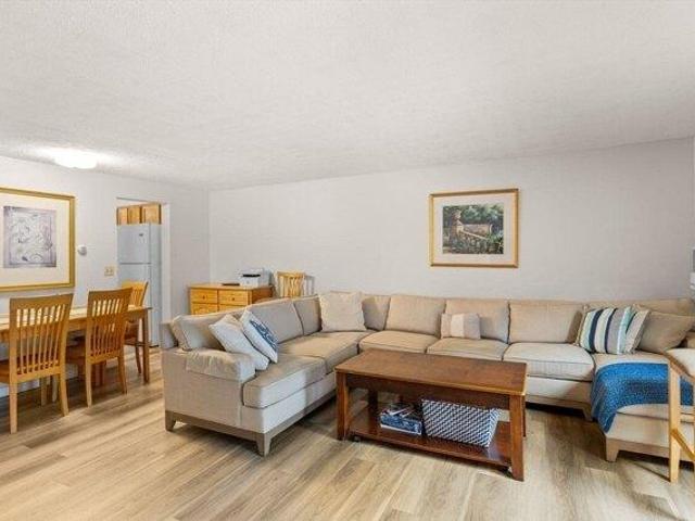 2 bedroom, Falmouth MA 02556 104009761