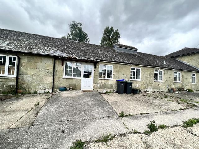 2 bedroom farm house to rent