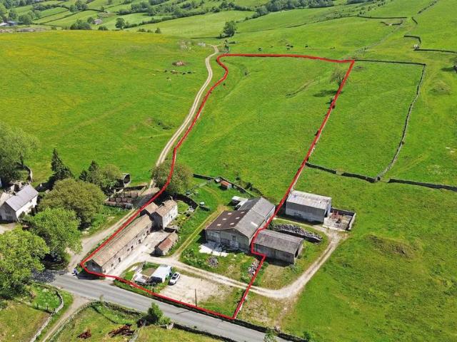 2 bedroom farm house for sale