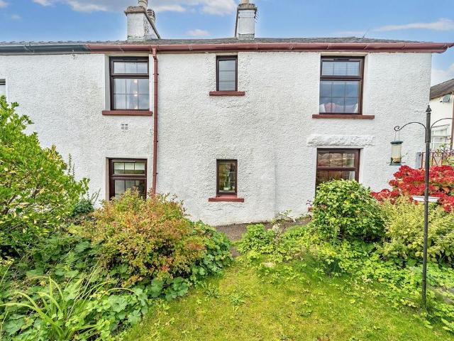 2 bedroom farm house for sale