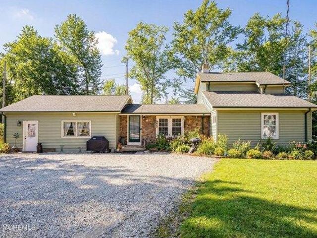 2 bedroom, Farmingdale NJ 07727 102029175