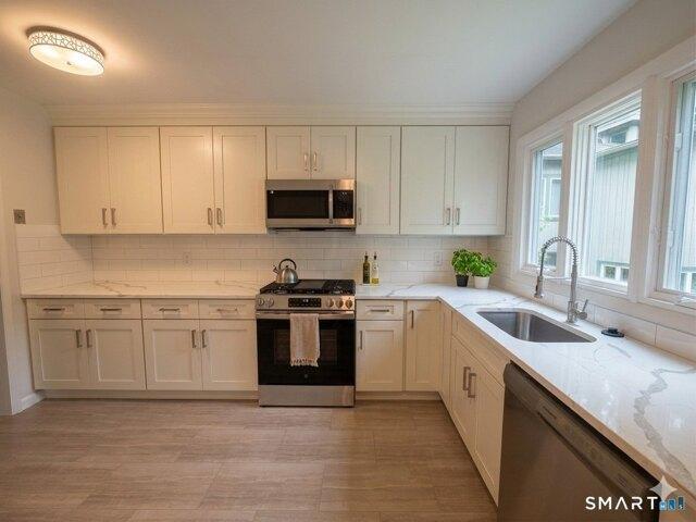 2 bedroom, Farmington CT 06032 104237245
