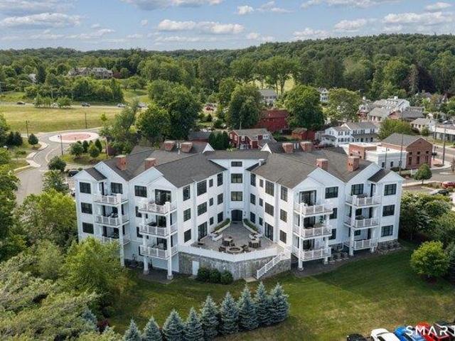 2 bedroom, Farmington CT 06032 105105118