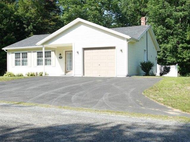 2 bedroom, Farmington ME 04938 104567768