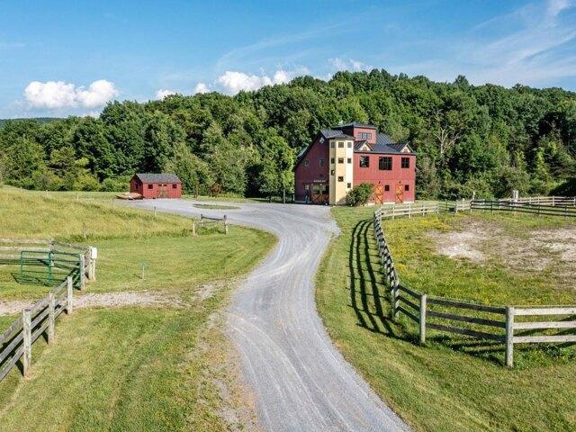 2 bedroom, Ferrisburgh VT 05473 102061865
