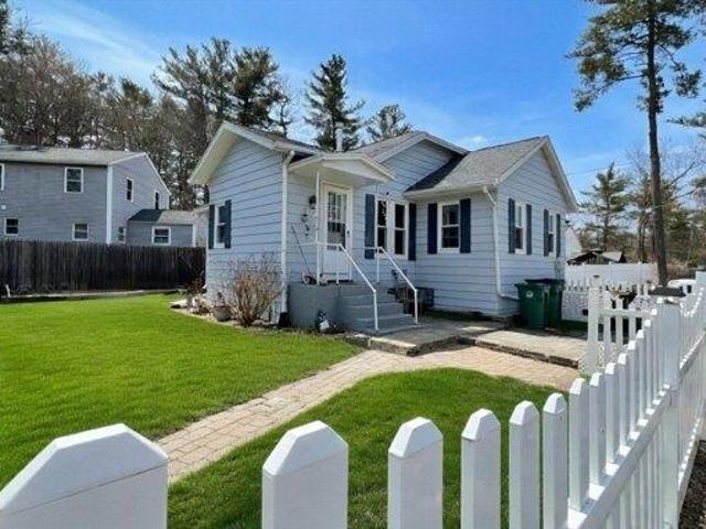 2 bedroom, Fitchburg MA 01420 102063180