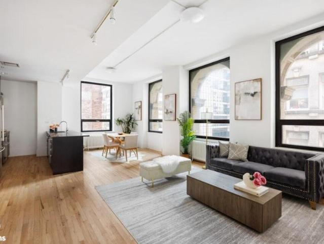 2 bedroom, Financial District NY LS98818165