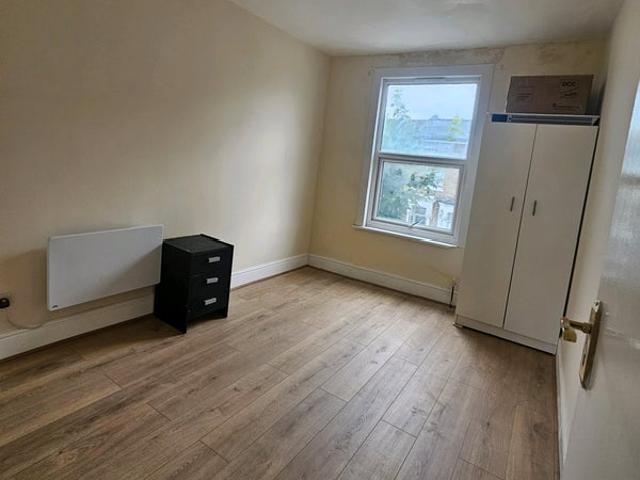 2 Bedroom First Floor Apartment