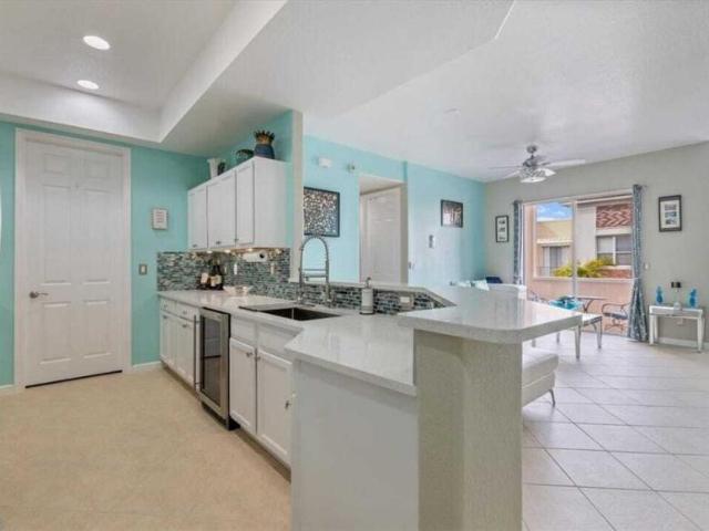 2 bedroom, FL FL 102587780