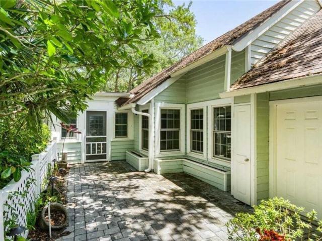 2 bedroom, FL FL 102659788