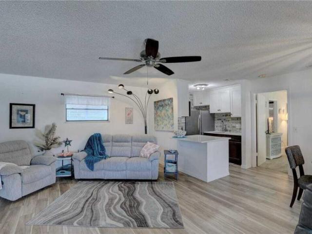 2 bedroom, FL FL 102662177
