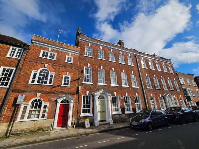 2 Bedroom Flat