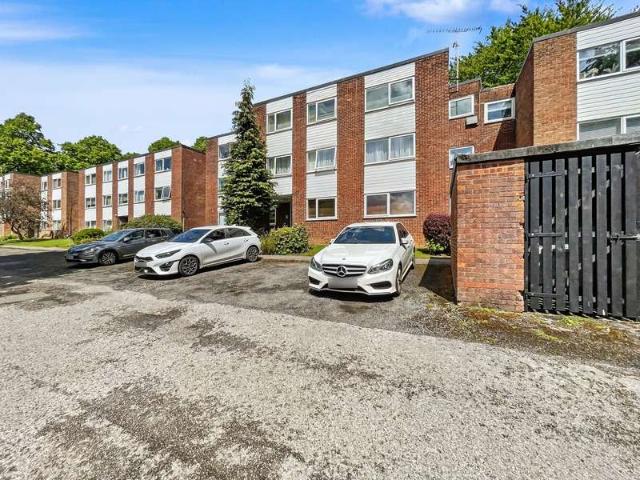 2 Bedroom Flat