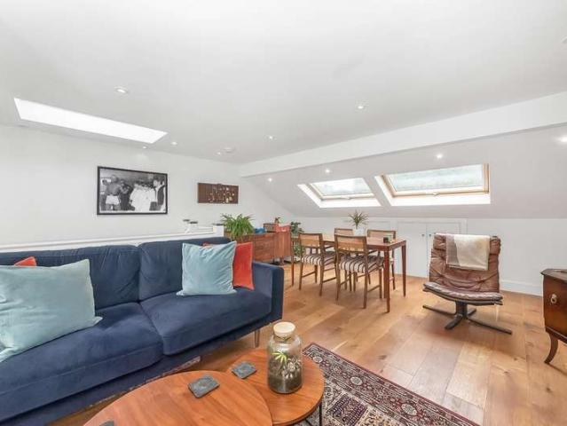 2 Bedroom Flat