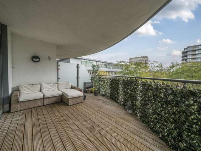 2 Bedroom Flat