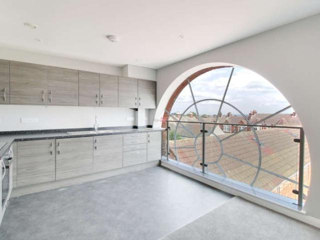 2 Bedroom Flat