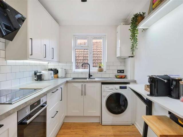 2 Bedroom Flat