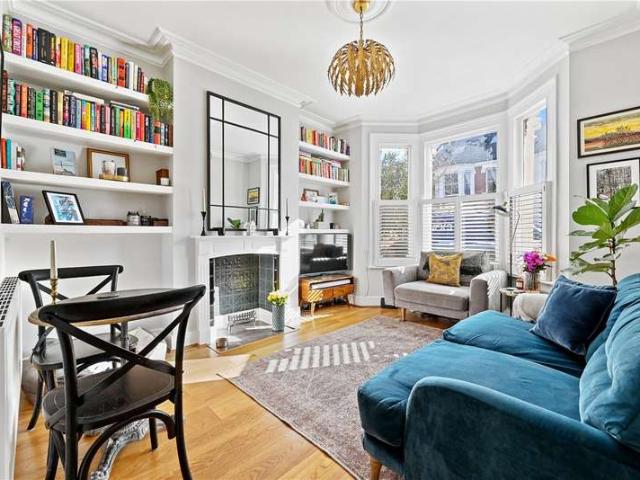 2 Bedroom Flat
