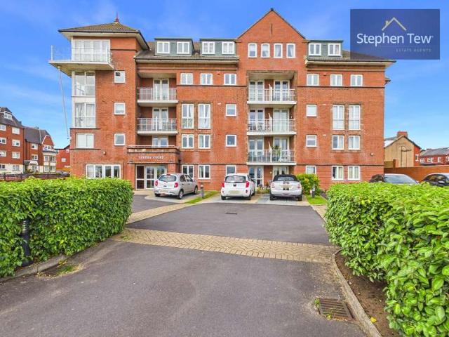 2 Bedroom Flat