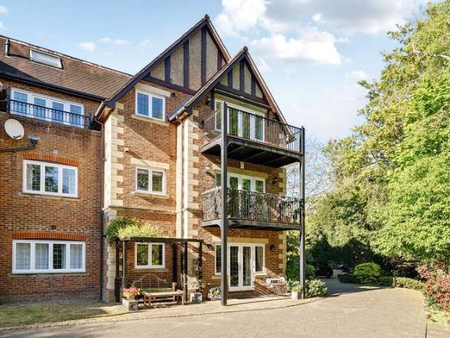 2 Bedroom Flat