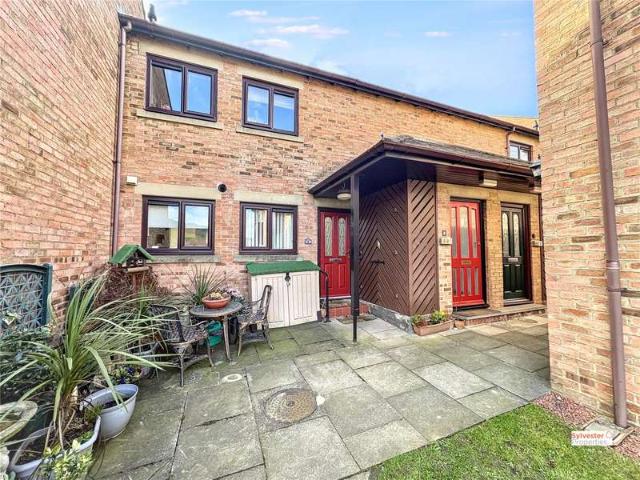 2 Bedroom Flat