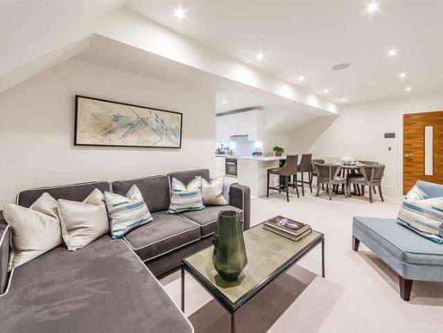 2 Bedroom Flat