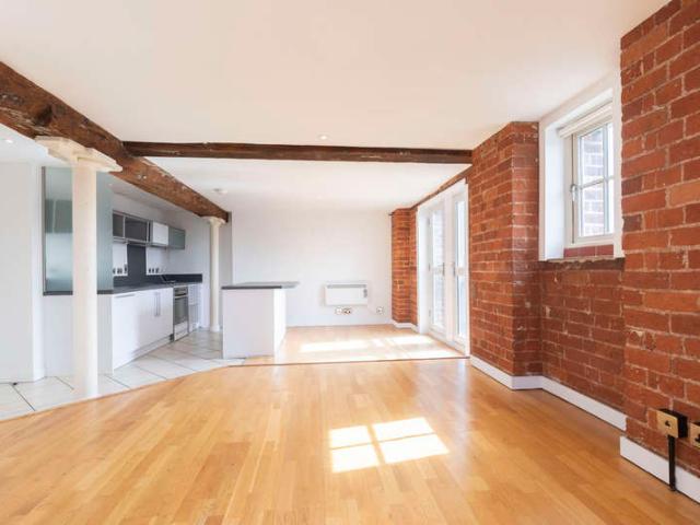 2 Bedroom Flat